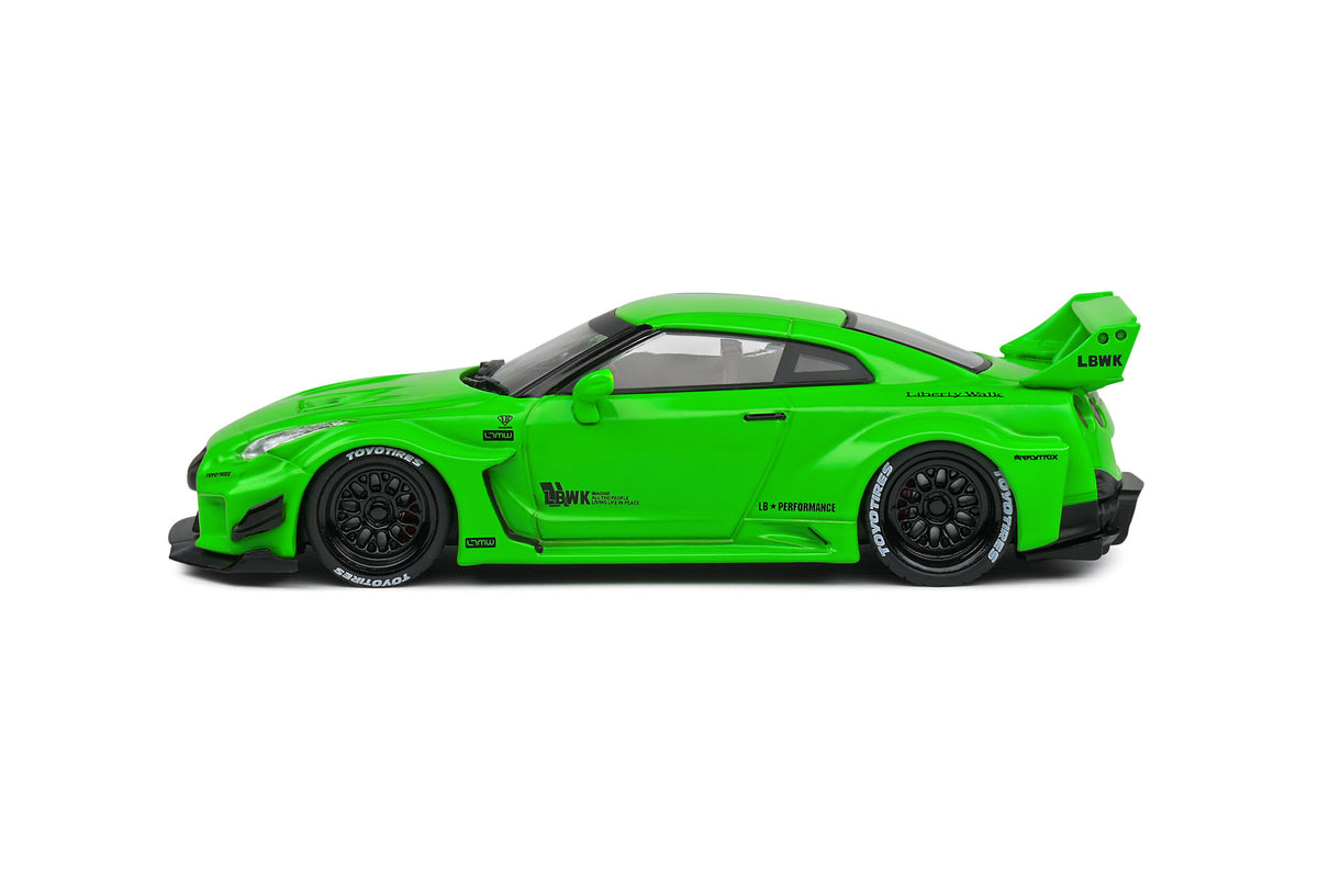 1:43 Nissan GTR R35 LB Silhouette Liberty Walk -- Acid Green -- Solido