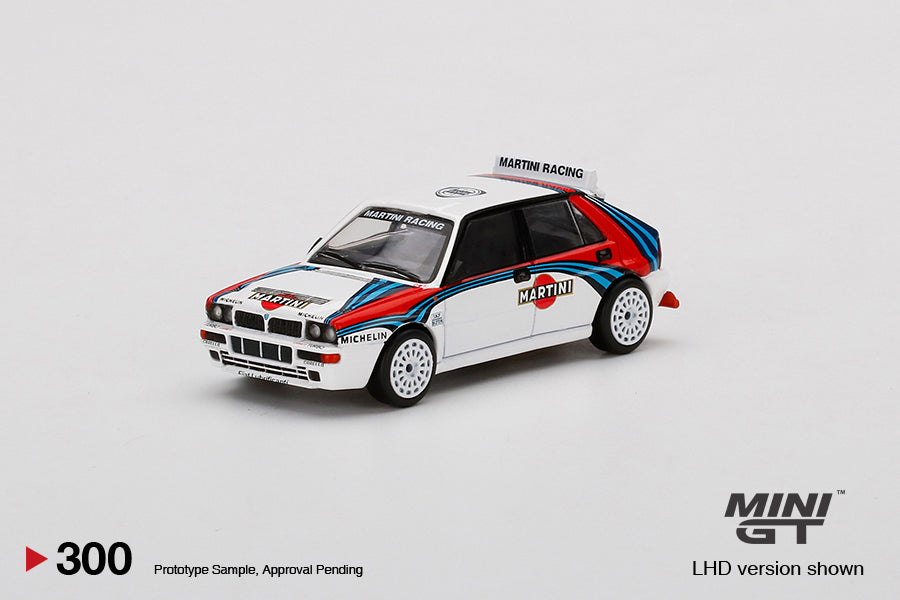1:64 Lancia Delta HF Integrale Evoluzione -- Martini Racing -- Mini GT