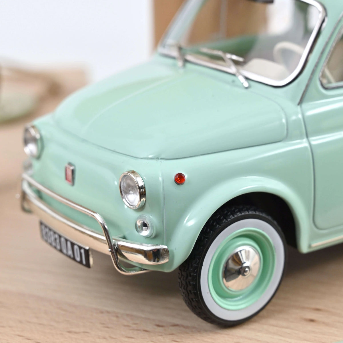 1:18 Fiat 500 L 1968 -- Pastel Blue -- Norev