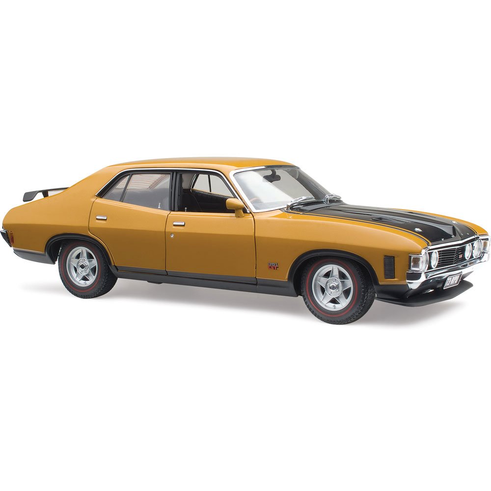 1:18 Model Cars - Detailed 1:18 Car Models for Your Collection