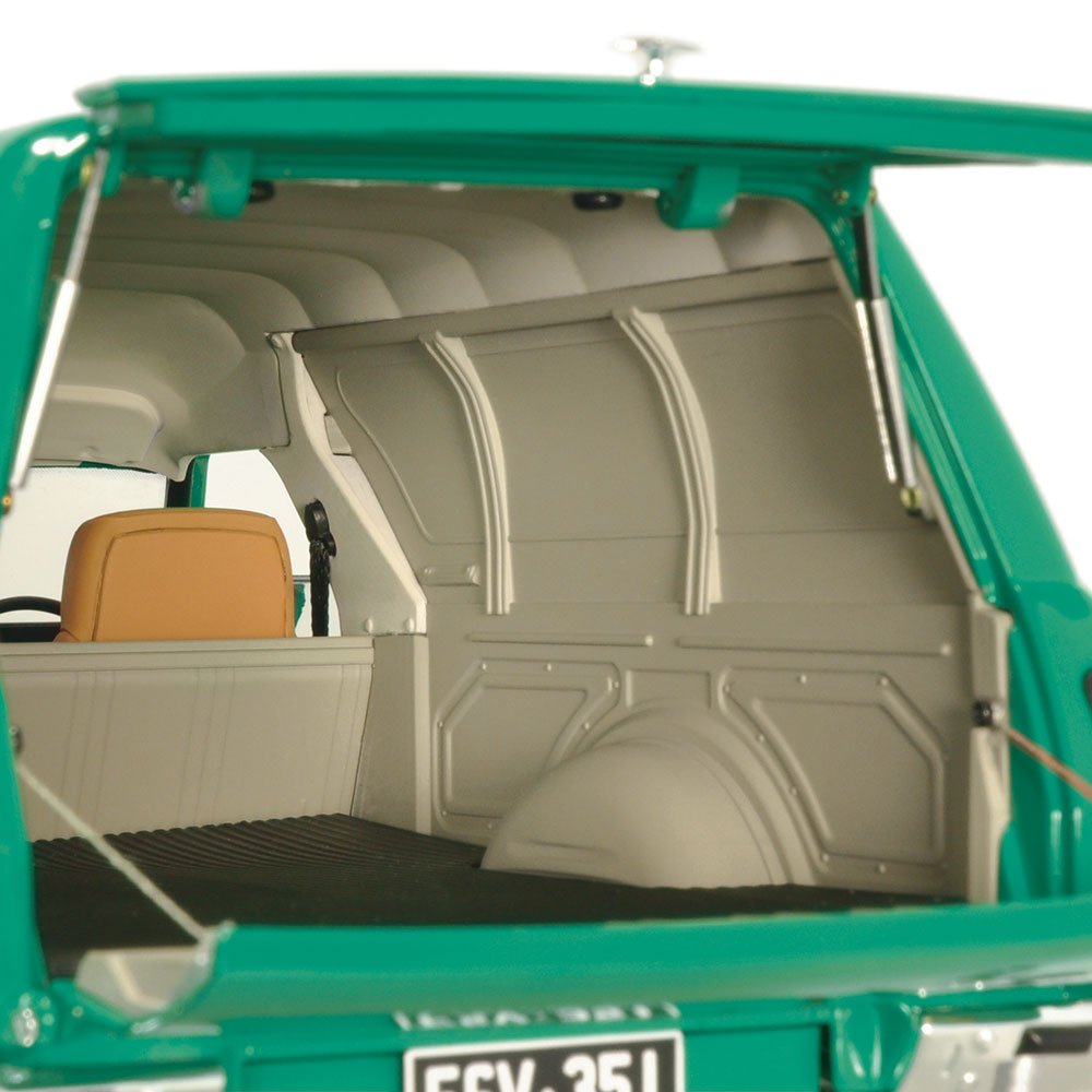 1:18 Ford XC Sundowner -- Modena Green -- Classic Carlectables