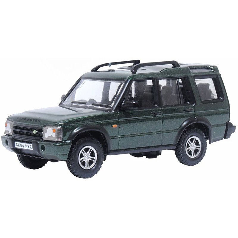 1:76 Scale Model Cars - Compact Yet Detailed 1:76 Scale Models