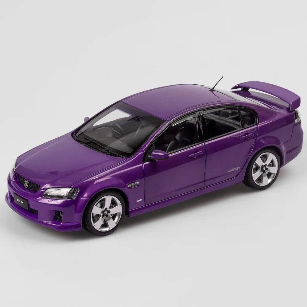 1:18 Holden VE Commodore SSV -- Morpheus Purple -- Authentic Collectab