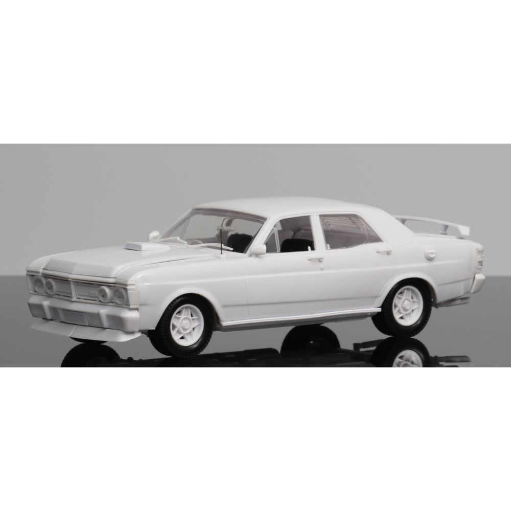 1:24 Ford XY Falcon GTHO Phase 3 -- PLASTIC KIT -- DDA Collectibles
