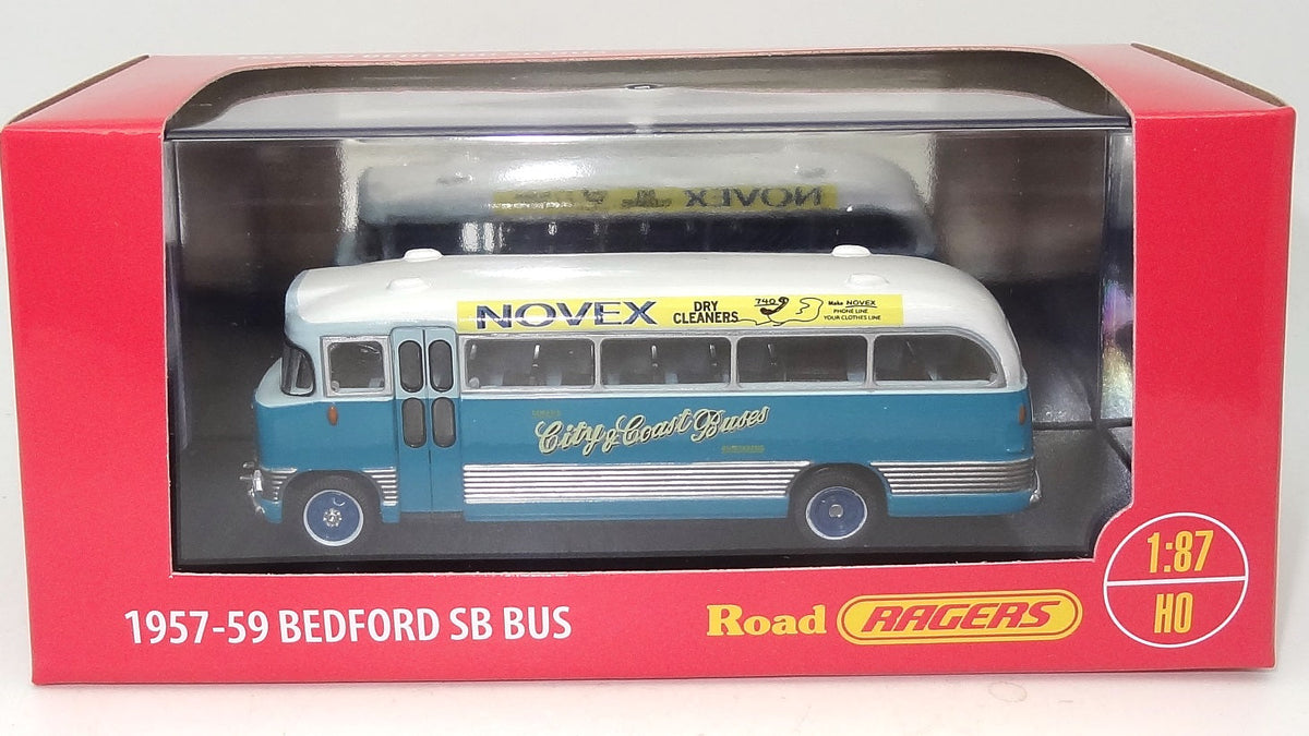 1:87 (HO) Duffy's Bundaberg -- 1957-1959 Bedford SB Bus -- Cooee Class