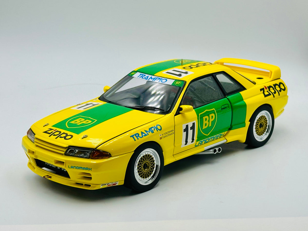 1:18 1993 Nissan Skyline R32 GT-R -- #11 BP Oil -- Yellow & Green -- A