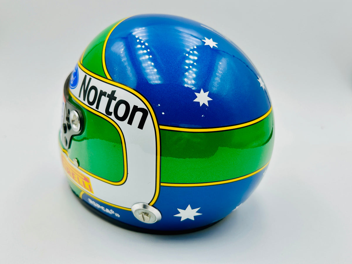 1:2 Helmet -- 2008 Craig Lowndes *SIGNED* -- Mini Helmets