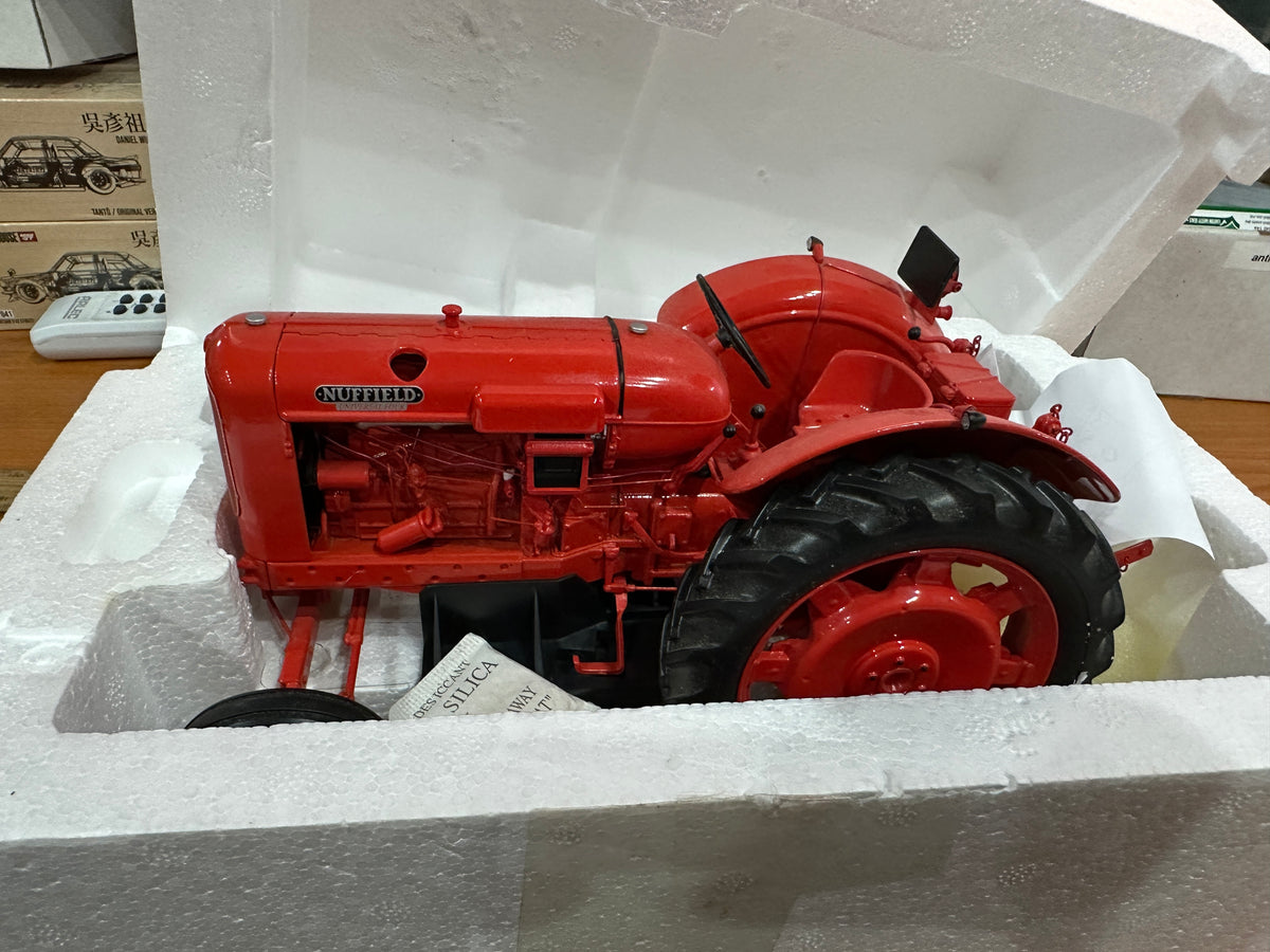 1:16 Nuffield Universal Four DM (1958) -- Orange -- Universal Hobbies