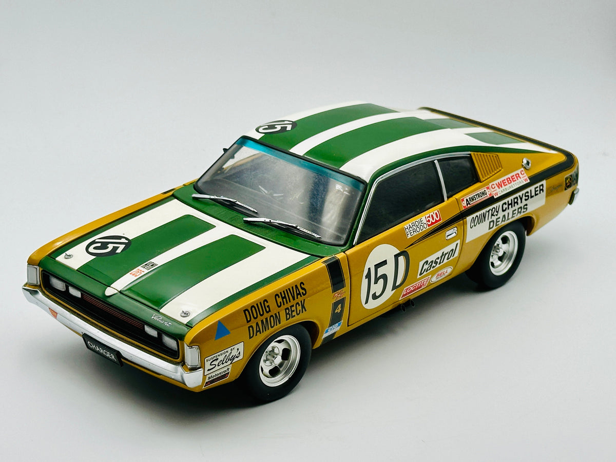 1:18 1972 Bathurst - Chivas Chrysler Valiant E49 Charger -- Classic Ca