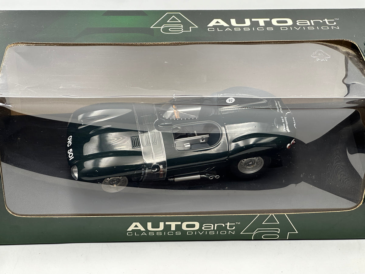 1:18 Jaguar D-Type Short Nose -- Green -- AUTOart 73561