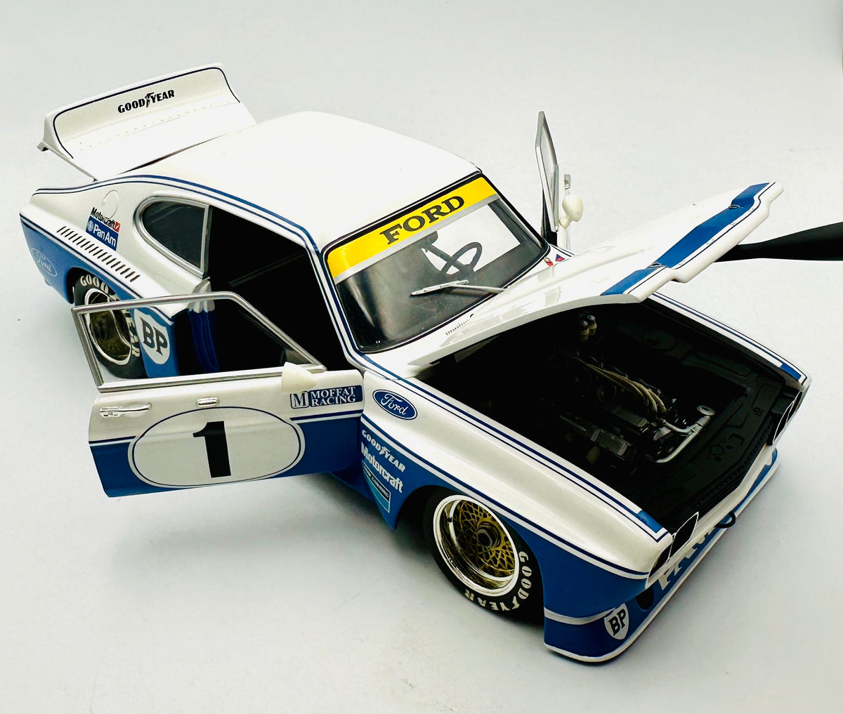 1:18 1975 Allan Moffat -- Ford Capri RS 3100 - Australian Sports Sedan
