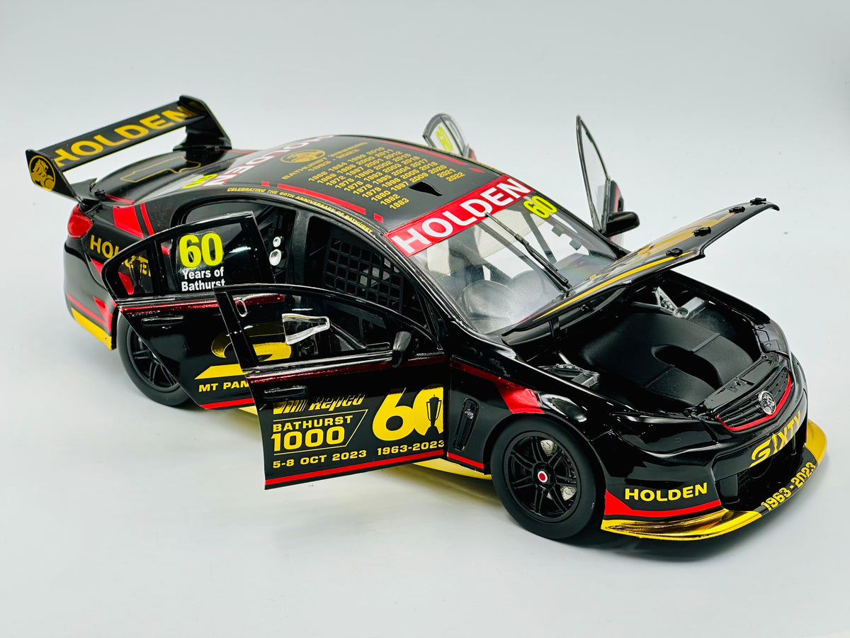1:18 Holden VF Commodore - Bathurst 60th Anniversary Celebration Liver
