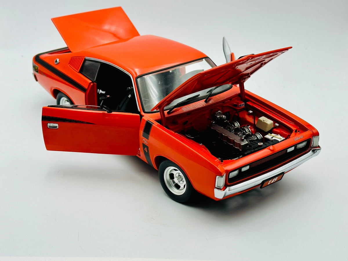 1:18 Chrysler Valiant E49 Charger Big Tank - Hemi Orange -- Classic Ca