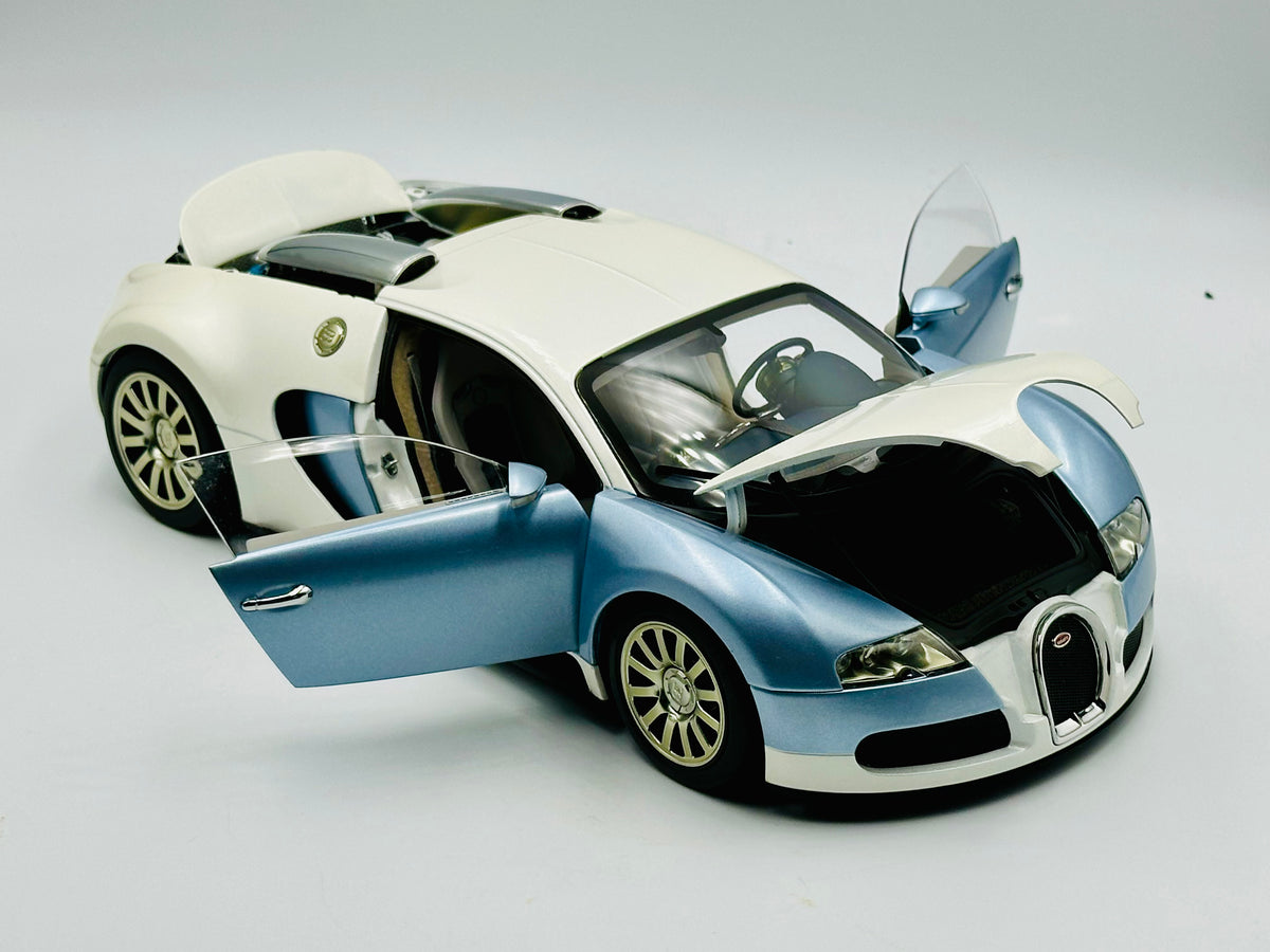 1:18 Bugatti EB Veyron 16.4 Production Car -- Pearl Ice/Blue -- AUTOar