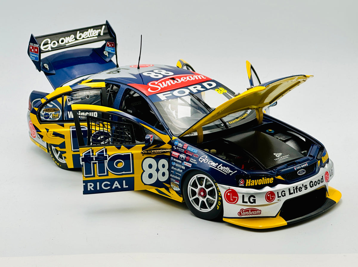 1:18 2006 Jamie Whincup - Betta Electrical Ford BA Falcon - Classic Ca