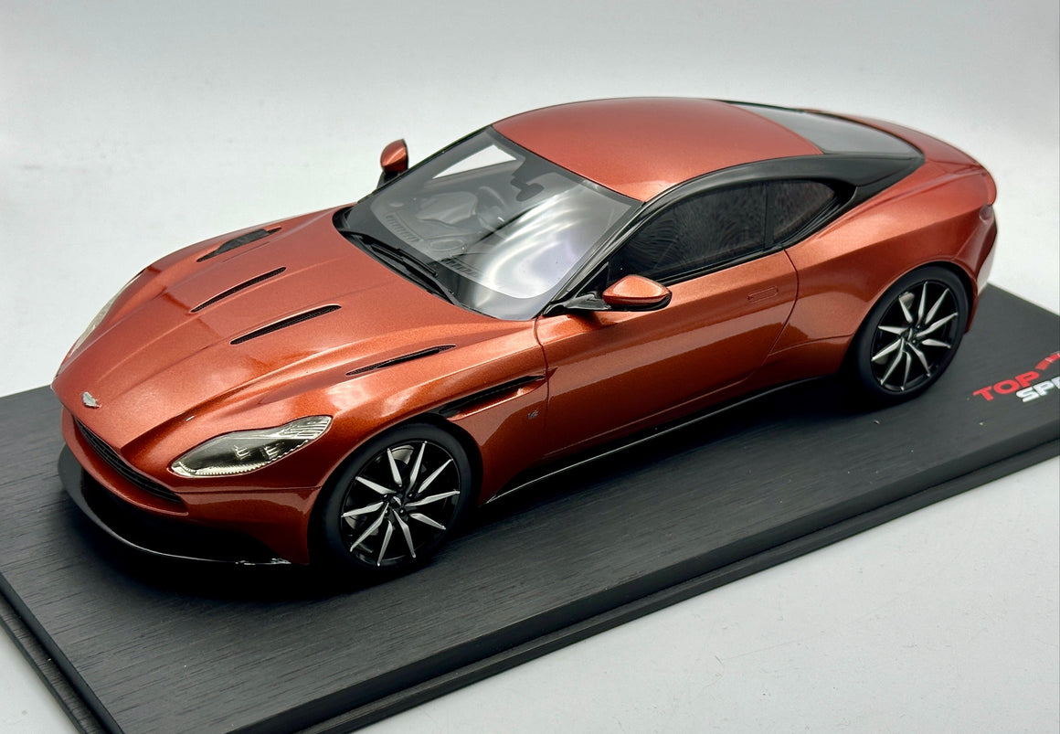 1:18 Model Cars - Detailed 1:18 Car Models for Your Collection