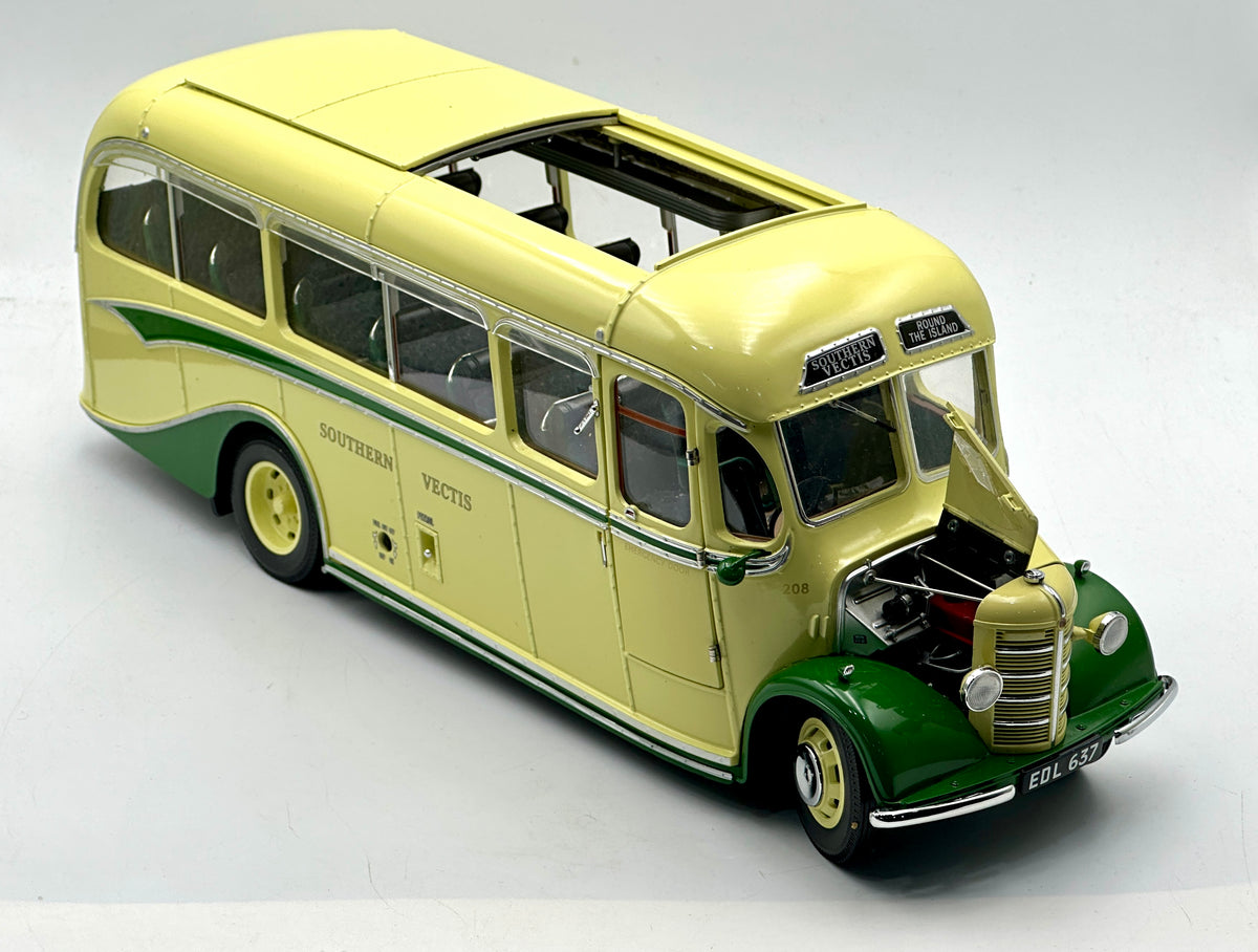 1:24 1947 Bedford OB Duple Vista (Bus) -- Southern Vectis -- Sunstar