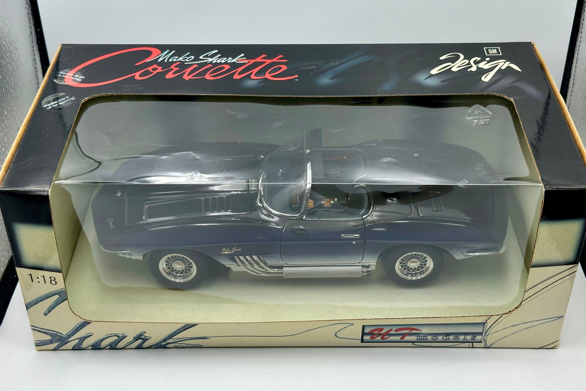 1:18 Chevrolet Corvette Mako Shark -- Navy/White -- UT Models