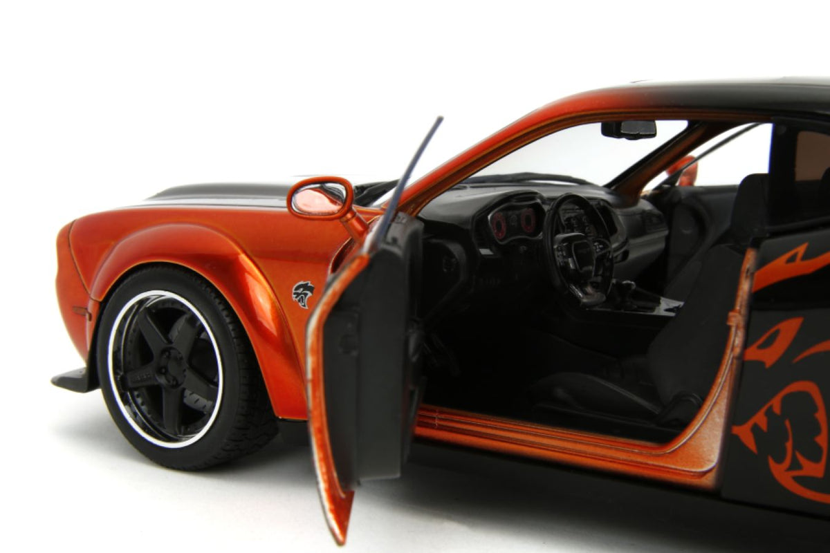 1:18 2015 Dodge Challenger SRT Hellcat Redeye - Orange/Black -- JADA: