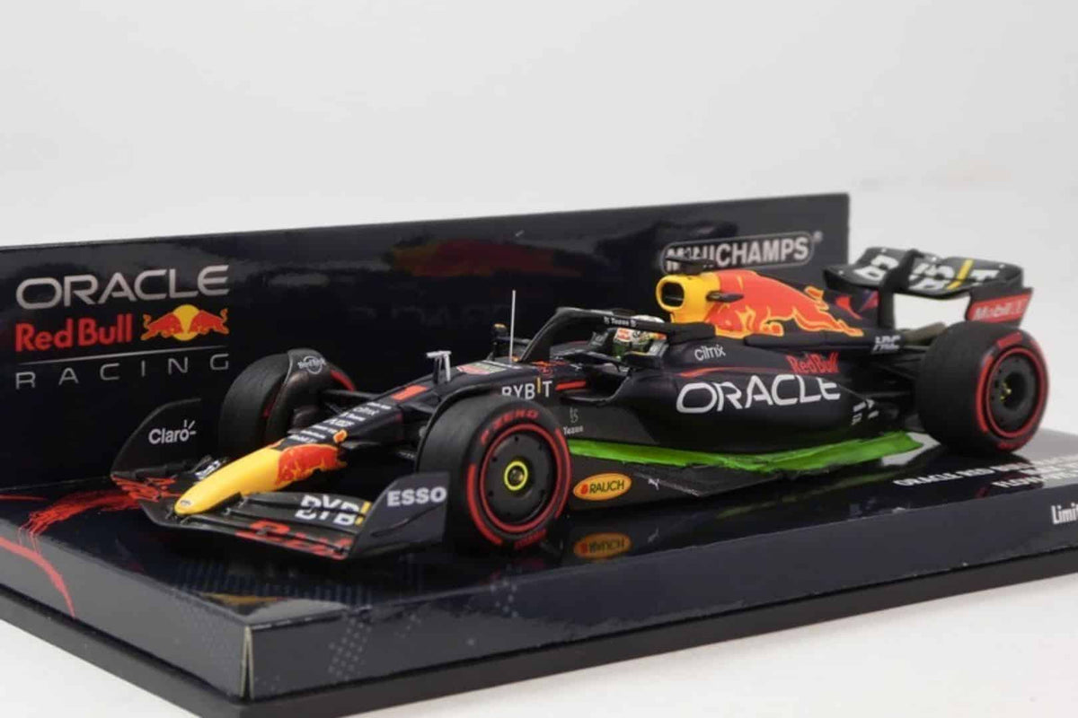 1:43 2022 Max Verstappen -- Flow-Vis Test -- #1 Red Bull RB18 -- Minic