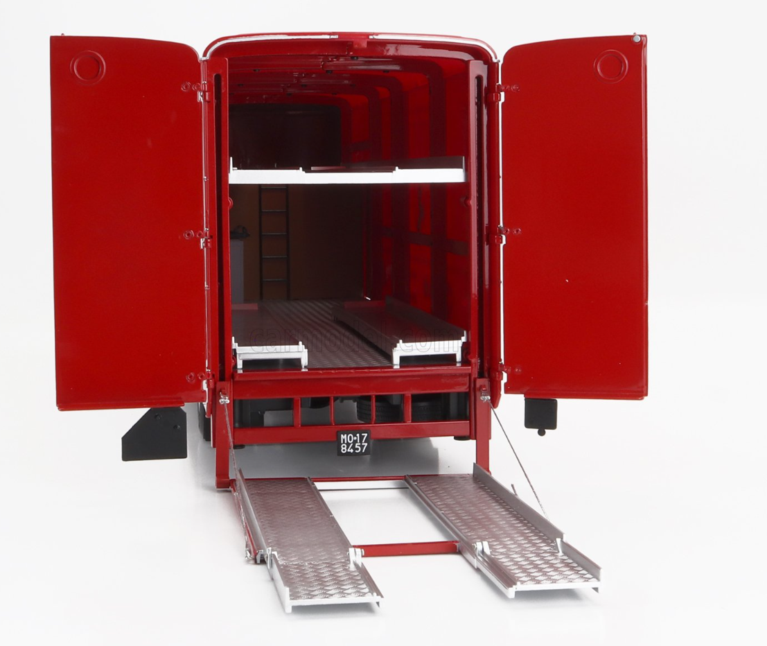 1:18 Ferrari Race Team Transporter -- 1970 Fiat OM 150 Rolfo Truck