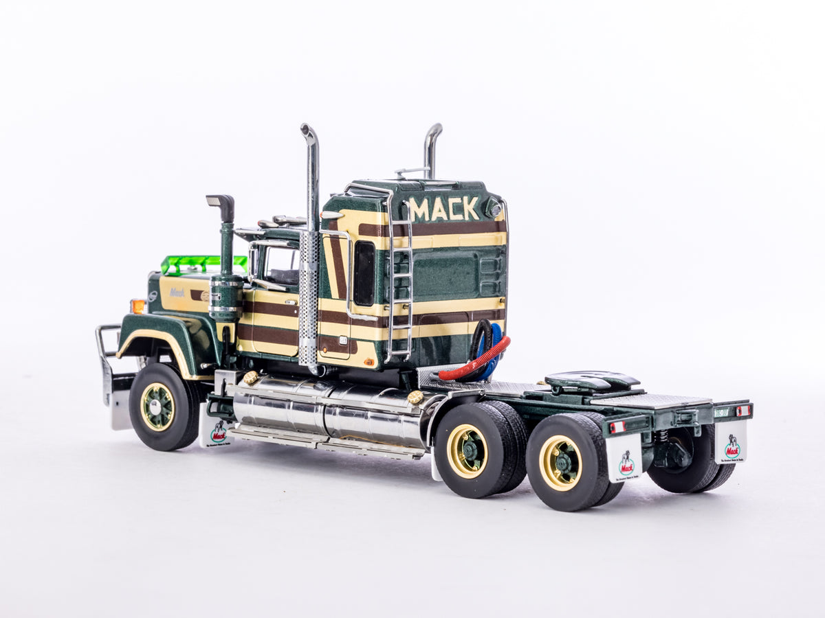 1:50 Mack Bicentennial SuperLiner -- Henry Lawson -- Drake Truck Z8800