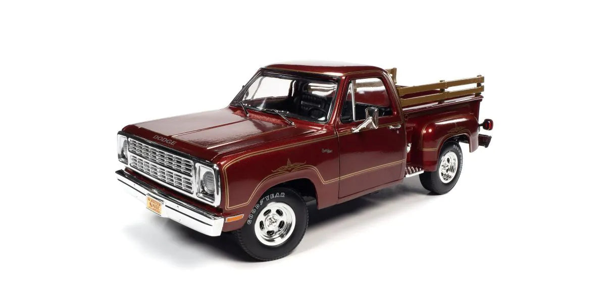 1:18 1979 Dodge D100 Stepside Warlock II -- Canyon Red (Maroon) -- Aut