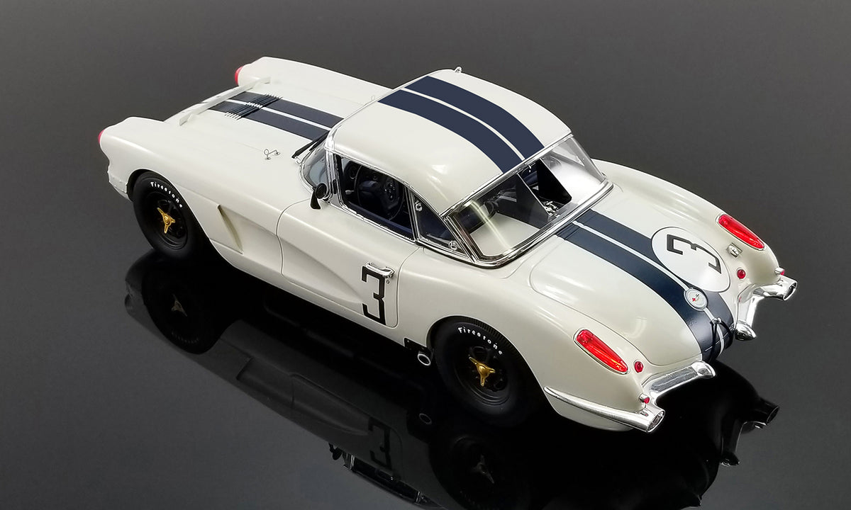 1:18 1960 24 Hours Le Mans -- #3 Cunningham 1960 Chevrolet Corvette C1