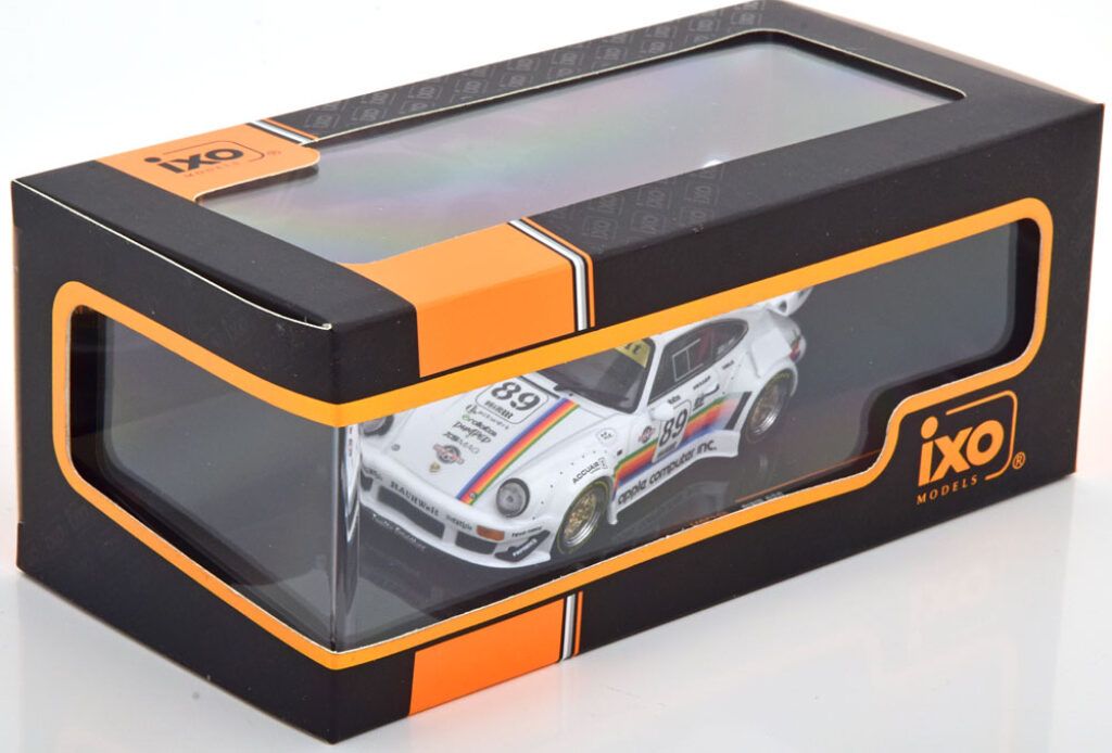 1:43 RWB 930 -- Apple Computers #89 -- IXO Models Porsche 911