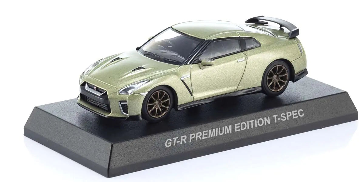 1:64 Nissan GT-R R35 T-Spec w/Book -- Millennium Jade -- Kyosho 07067T