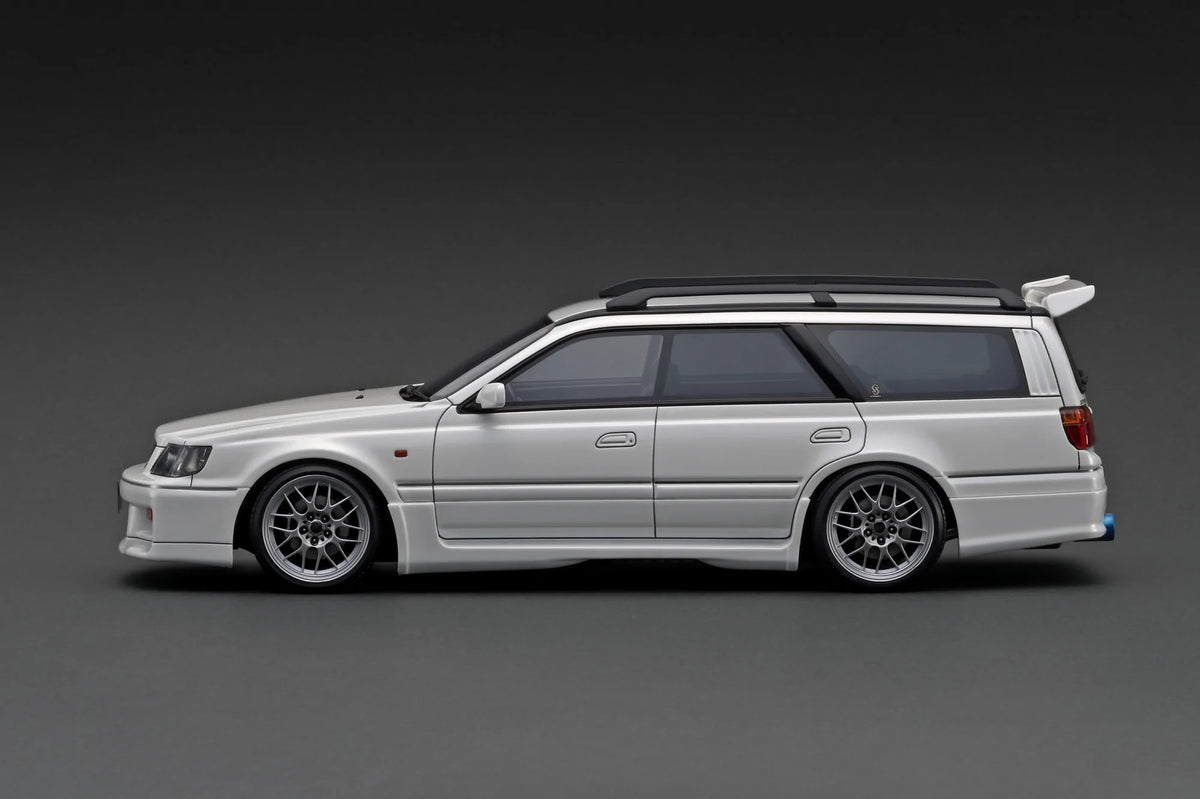 1:18 Nissan Stagea 260RS (WGNC34) -- Pearl White -- Ignition Model IG2