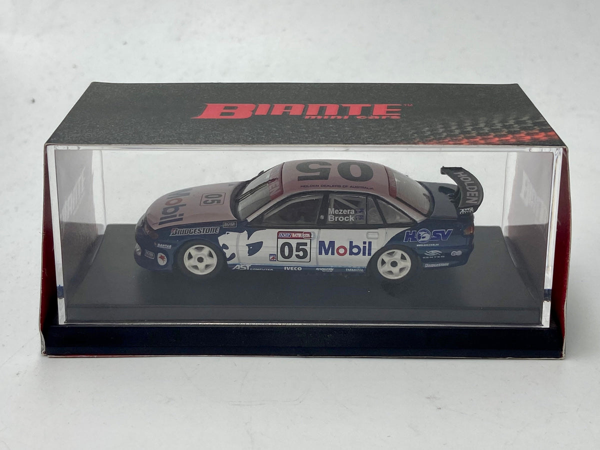 1:64 1996 Bathurst Peter Brock/Mezera -- Holden VR Commodore HRT -- Bi
