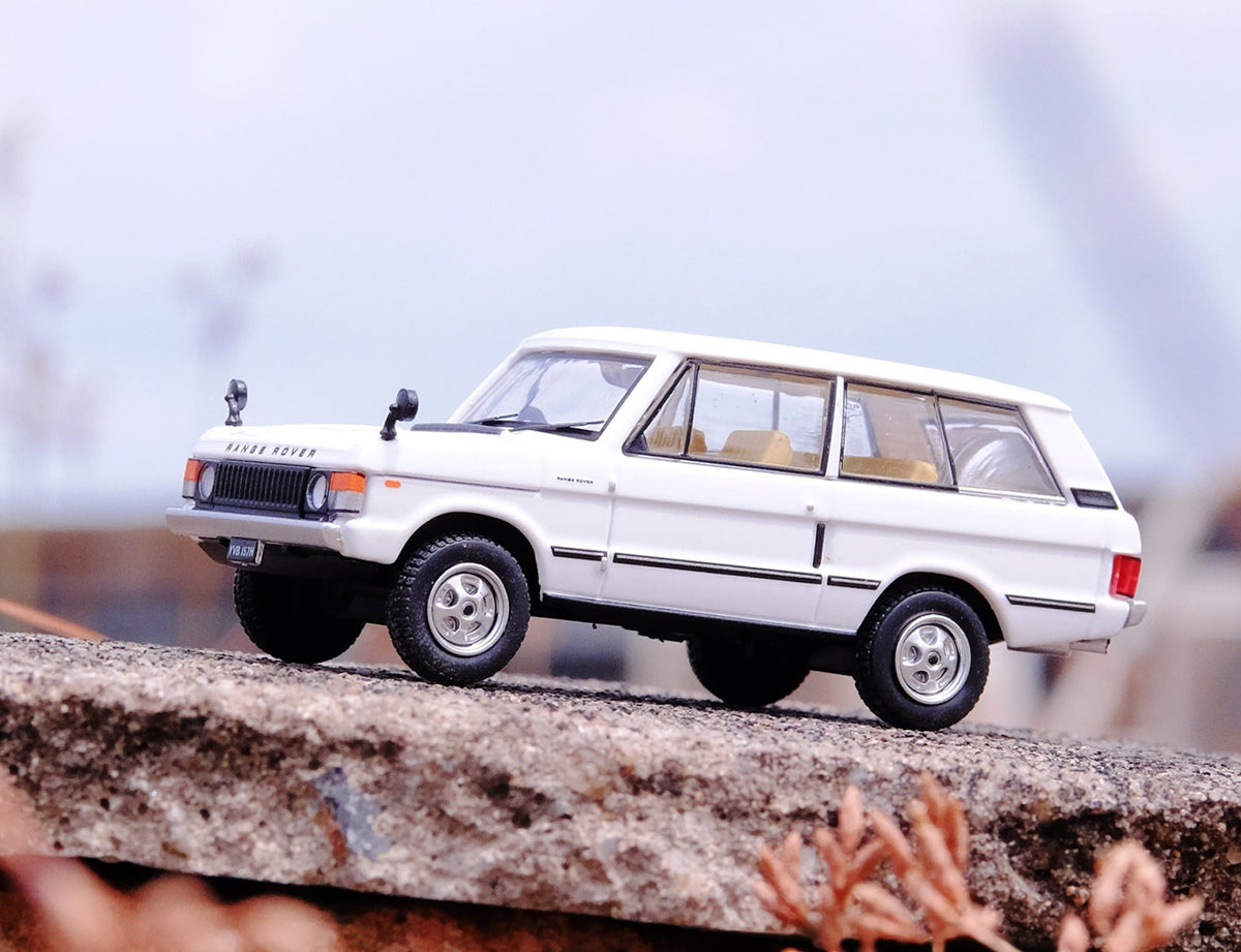 1:64 Range Rover "Classic" -- White -- INNO64